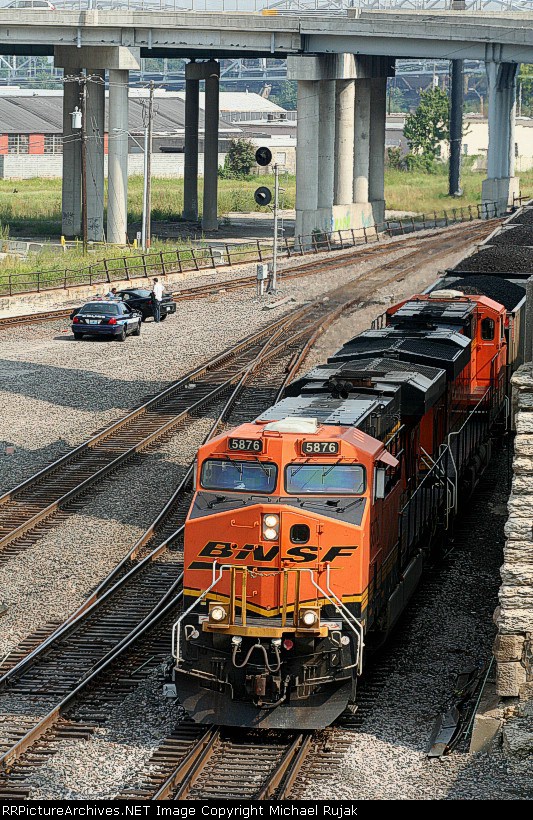 BNSF 5876